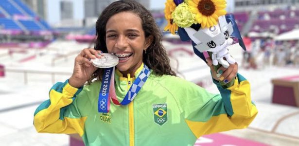 Torcemos mais pela Rayssa no skate do que pela seleção na Copa América ...